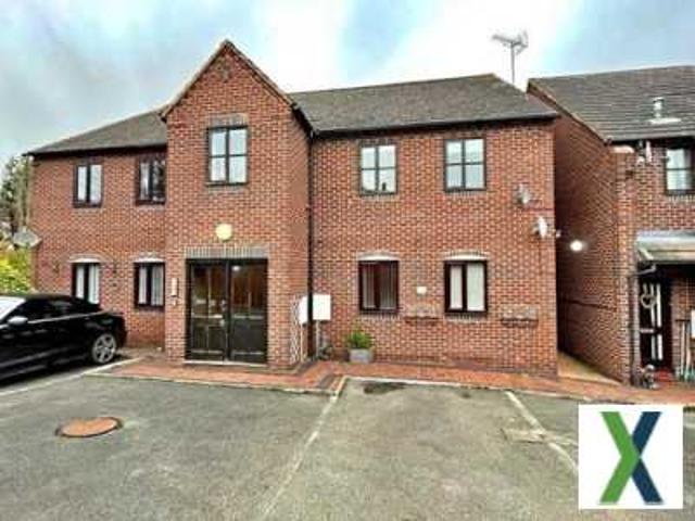 2 bed terraced house for sale