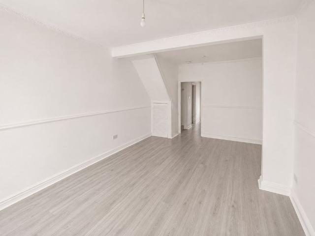 2 Bed Terraced House, Grantham St, L6