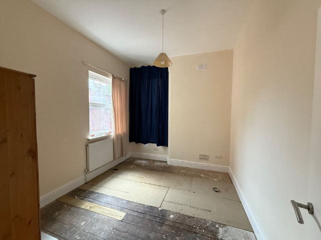 2 Bed Terraced House, Gregory Boulevard, NG7
