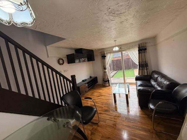 2 Bed Terraced House, Harley Street, NG7