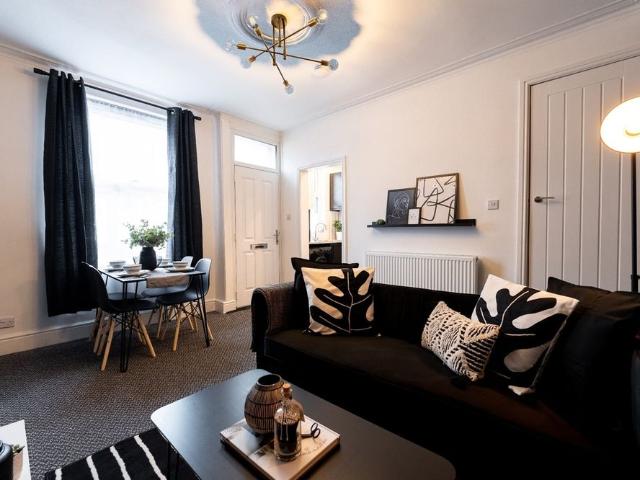2 Bed Terraced House, Harold Walk, LS6