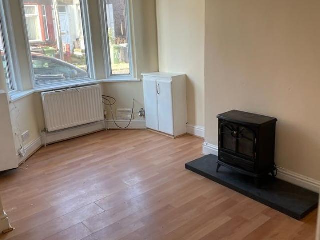 2 Bed Terraced House, Harrowby Road, CH42