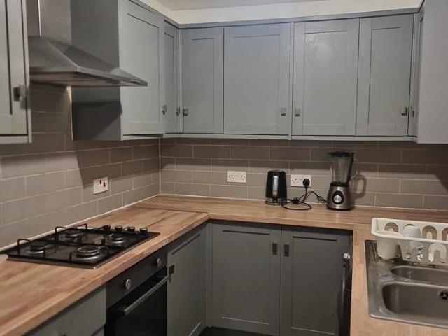 2 Bed Terraced House, Hilda Place, SO14