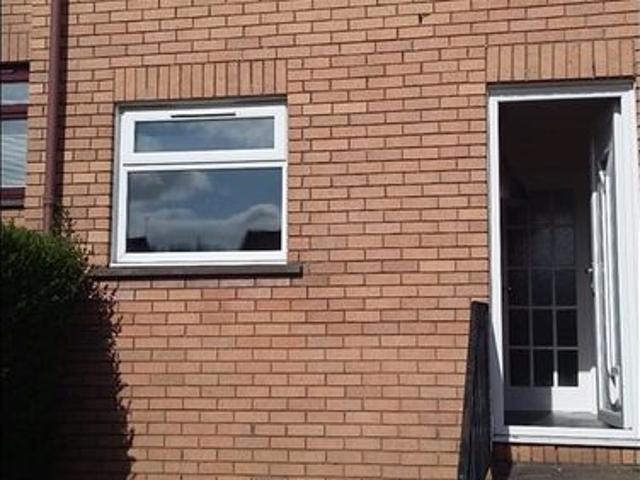 2 Bed Terraced House, Hogarth Crescent, G32