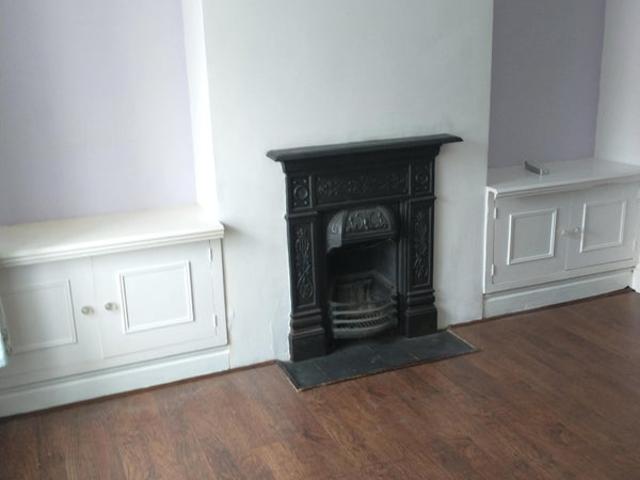 2 bed terraced house in Grimsbury