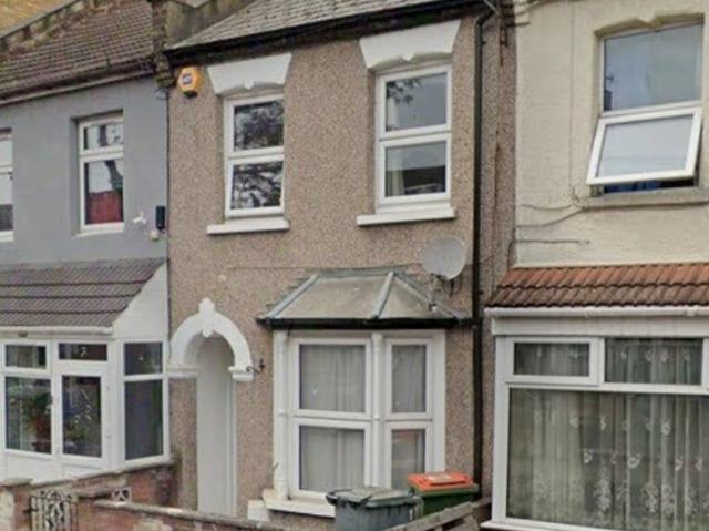 2 Bed Terraced House, Jedburgh Road, E13