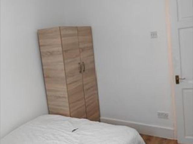 2 Bed Terraced House, Katherine Road, E7