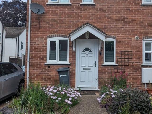 2 Bed Terraced House, Lansdowne Road, LE2
