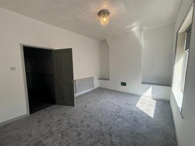 2 Bed Terraced House, Larch Road, CH42