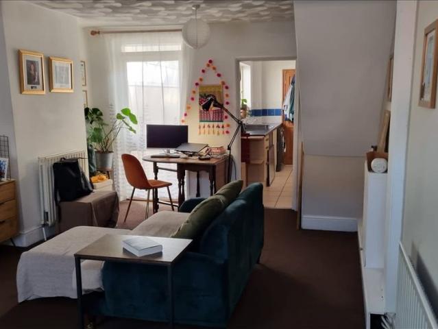 2 Bed Terraced House, Methuen Street, SO14