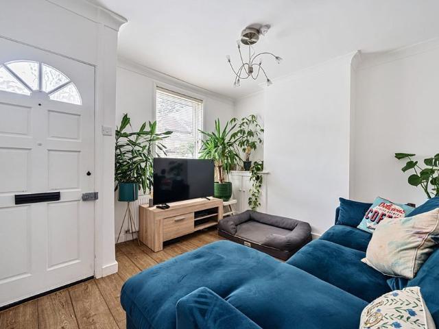 2 Bed Terraced House, Newark Road, CR2