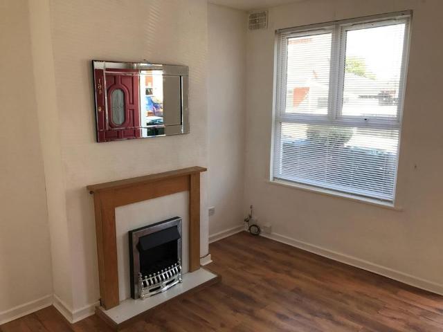2 Bed Terraced House, North Street, CV2