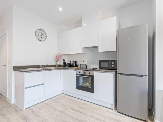 2 Bed Terraced House, Parkes Avenue, B12