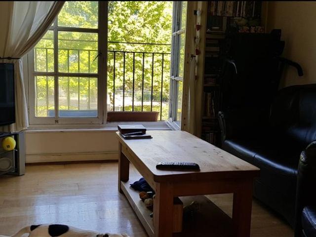 2 Bed Terraced House, Parkside Crescent, N7