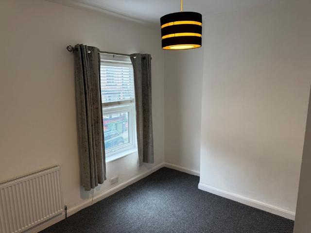2 Bed Terraced House, Parkside Road, CH42