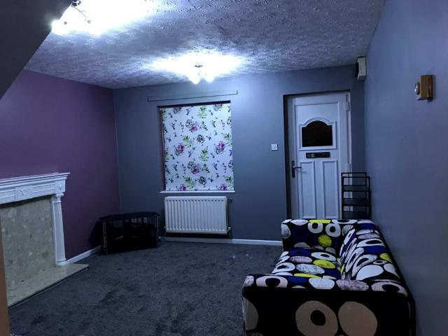 2 Bed Terraced House, Penny Lane Way, LS10