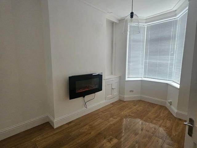 2 Bed Terraced House, Pope Street, L20