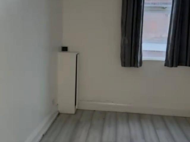 2 Bed Terraced House, Poulton Road, CH44