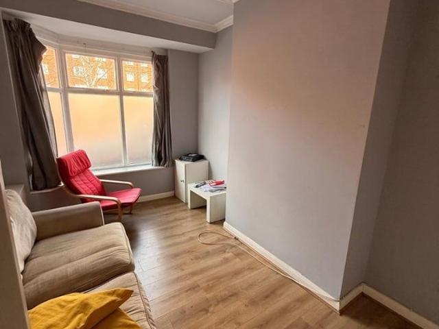 2 Bed Terraced House, Salisbury St, M14
