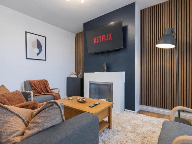 2 Bed Terraced House, Skelwith Road, S4