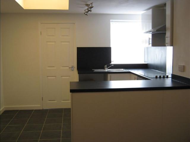 2 Bed Terraced House, St. Marys Grove, L4