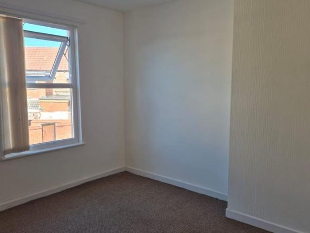 2 Bed Terraced House, Strathcona Road, L15