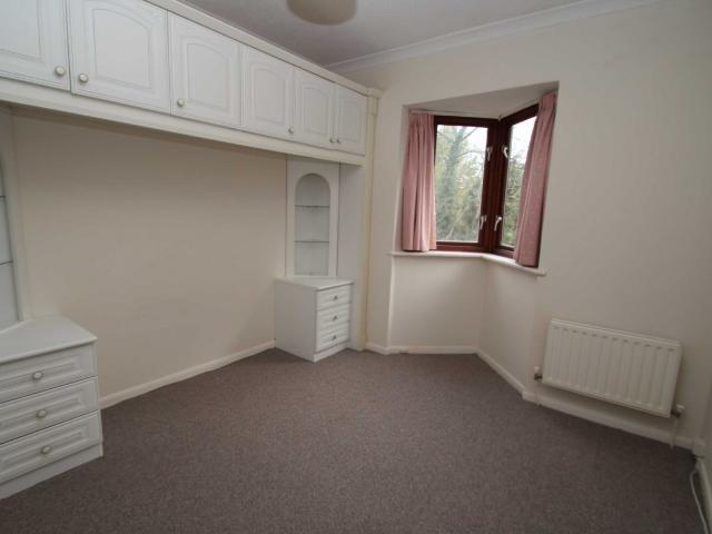 2 bed Upper Floor Flat to Let for rent in Granville Road, Sevenoaks, Kent