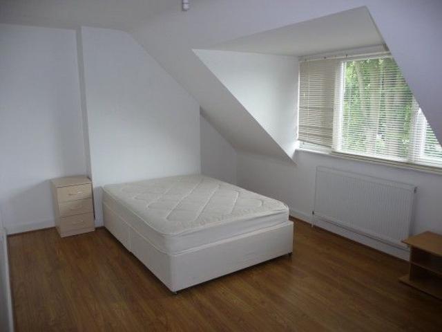 2 Bed Westcotes Drive, Leicester