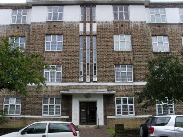 2 Bed Windsor Court, Golders Green Road, Golders Green, Nw11 9pr