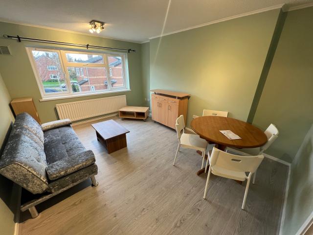2 Bed Accommodation in Mason Avenue, Leamington Spa