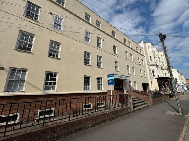 2 Bed Accommodation in Regent Street, Leamington Spa
