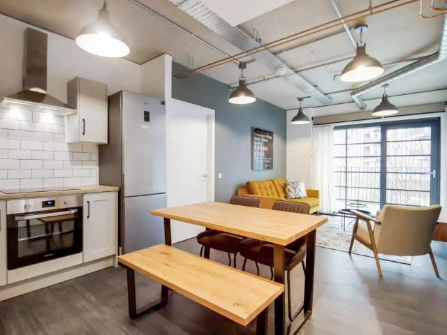 2 Bed Apartment