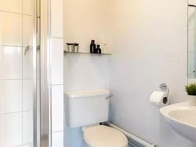 2 Bed Apartment