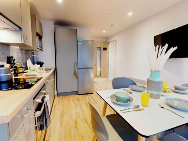 2 Bed Apartment