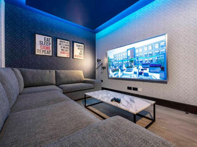 2 Bed Apartment