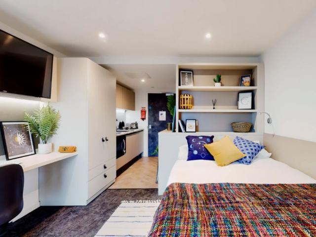 2 Bed Apartment