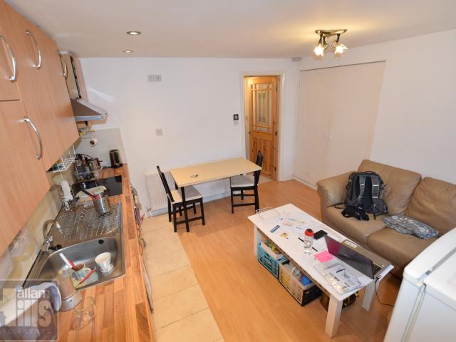 2 Bed Apartment Gell Street Sheffield S3 7QT Hallam Hills Ltd