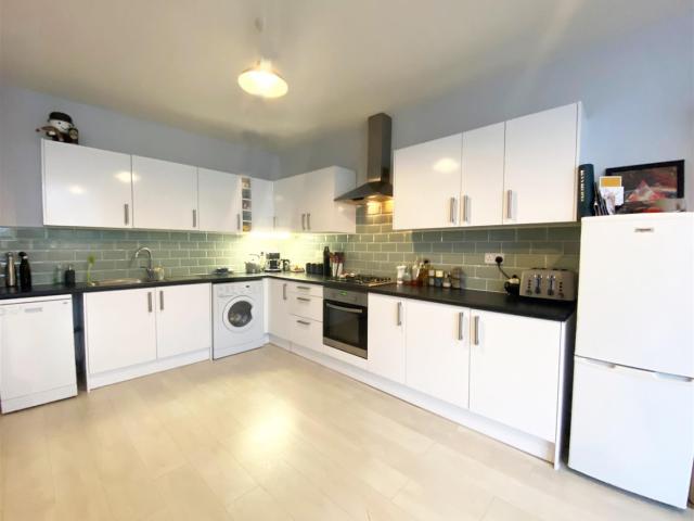 2 Bed Apartment For Rent