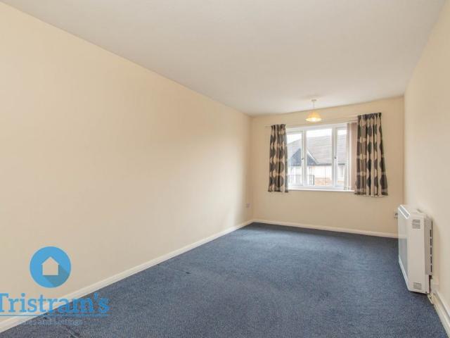 References Pending 2 bed Apartment