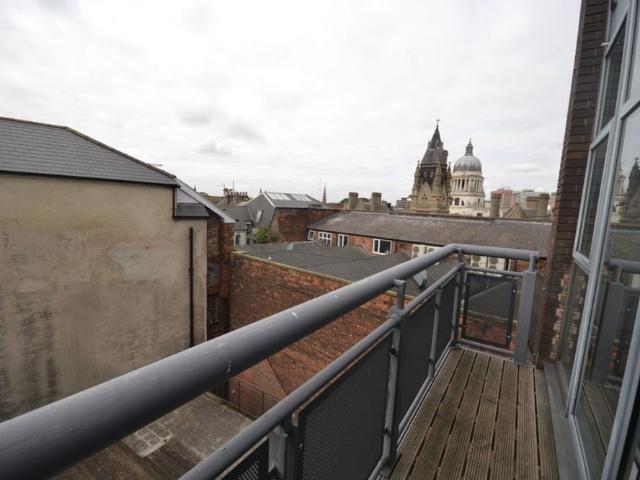 References Pending 2 bed Apartment