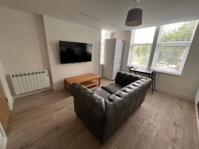 2 bed Apartment for Rent