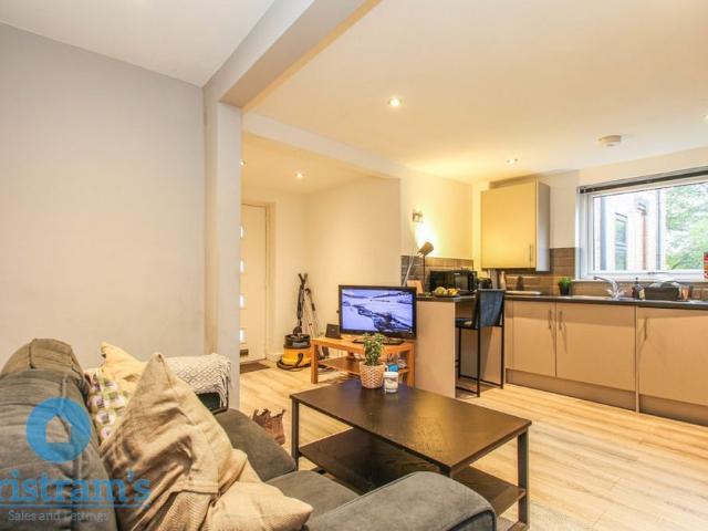 2 bed Apartment for Rent