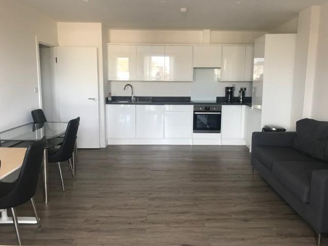2 Bed Apartment on Mitcham Road, Tooting, SW17
