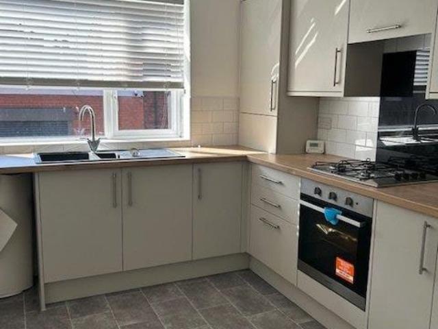 2 bed Apartment To Let