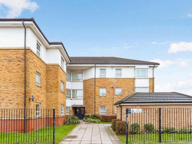 2 bed Apartment To Let