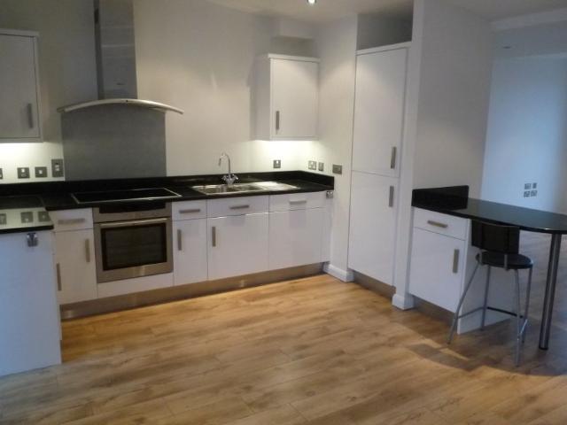 2 bed Apartment To Let