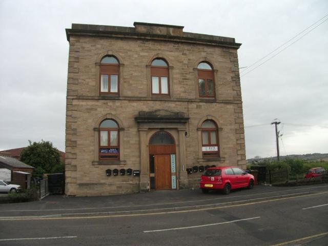 2 bed Apartment To Let
