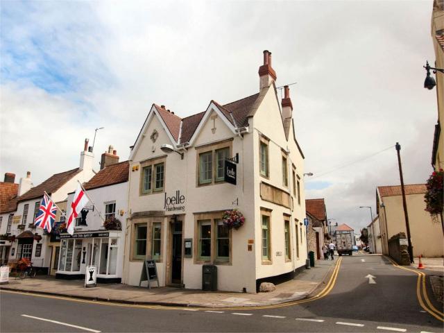 2 bed Apartment To Let