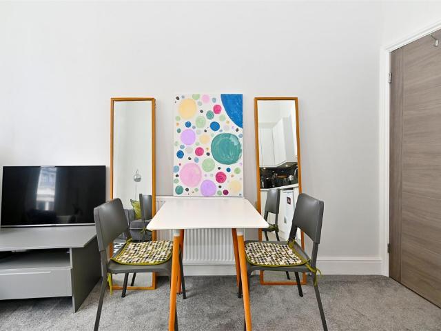 2 Bed Apartment To Let