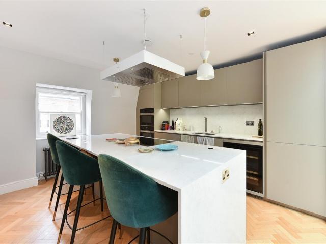 2 Bed Apartment To Let